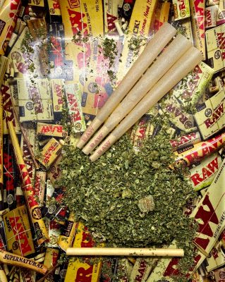 Buy Premium Cannabis Pre Roll – 1 ¼ Size Rolls – Kush Buddy